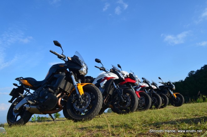 Quick Review: Kawasaki Versys vs Honda CB500X